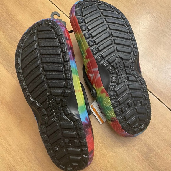 CROCS | Shoes | Crocs Unisex Classic Lined Tie Dye Clog Rainbow Shoes ...